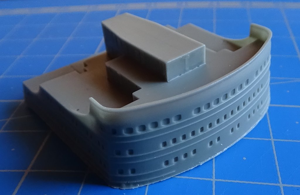 [Revue] Brise-glace nucléaire soviétique Lenin (1959) Combrig 1/700e