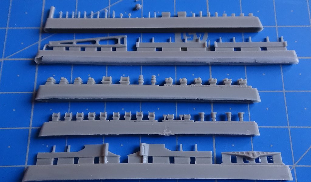 [Revue] Brise-glace nucléaire soviétique Lenin (1959) Combrig 1/700e