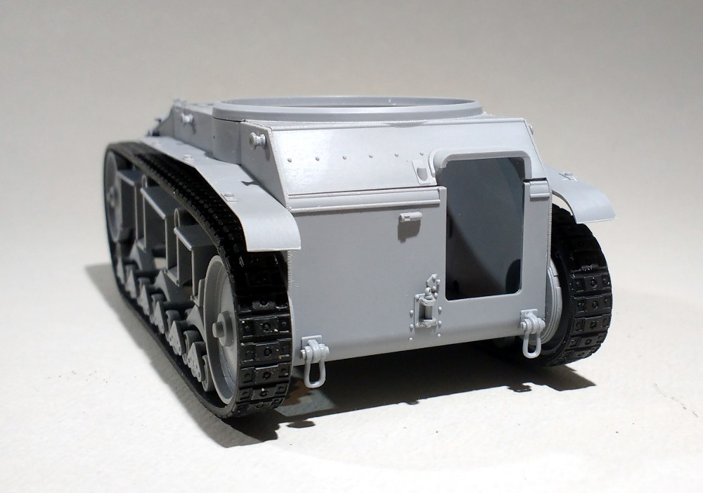 Leichttraktor [ICM 1/35]