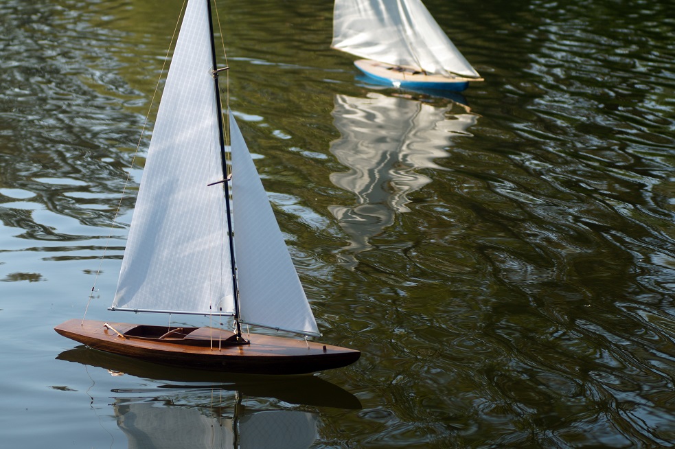 Dragon 1/12 Kit Billing Boats