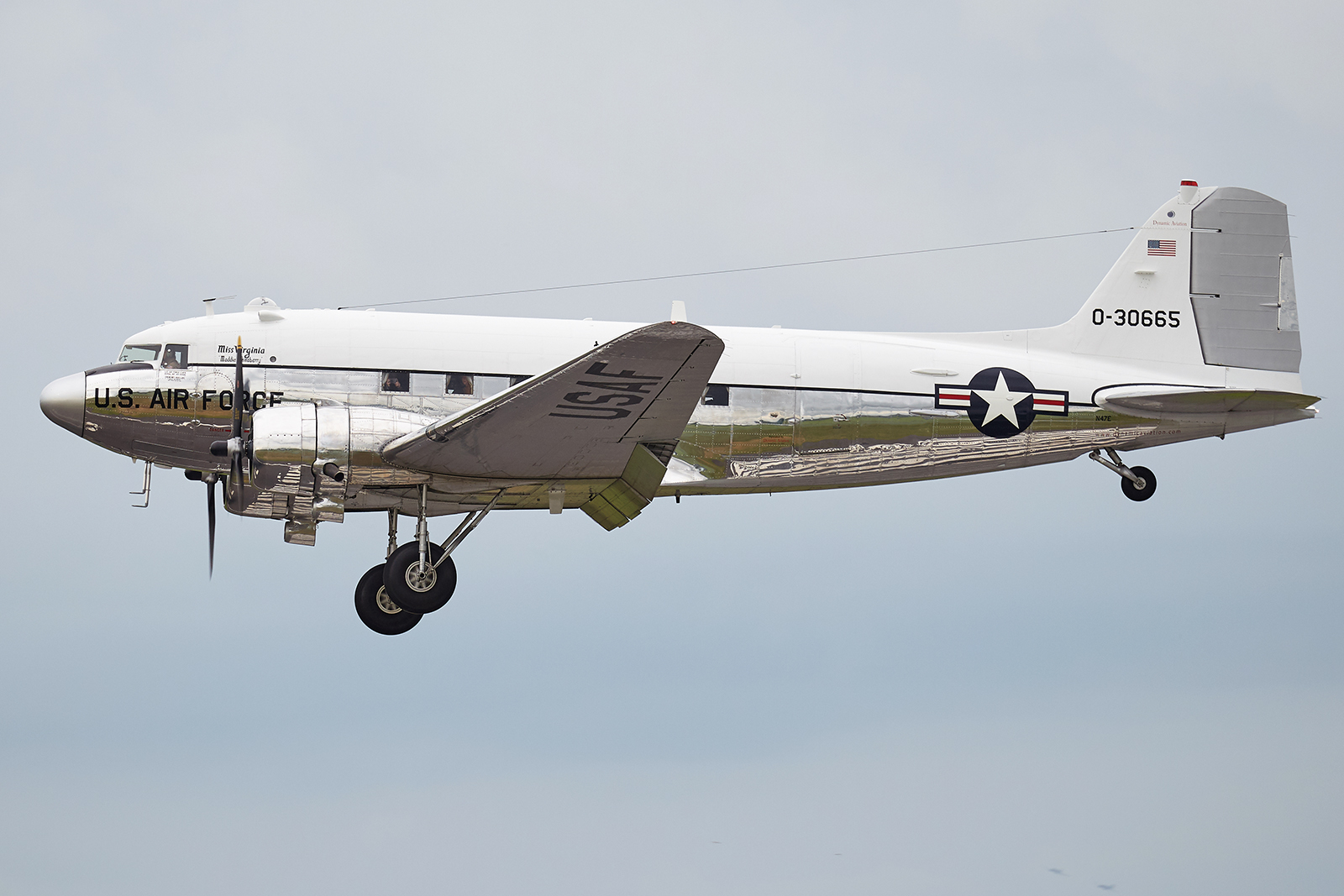 [05/06/2019] Caen Carpiquet (LFRK) : Daks over Normandy