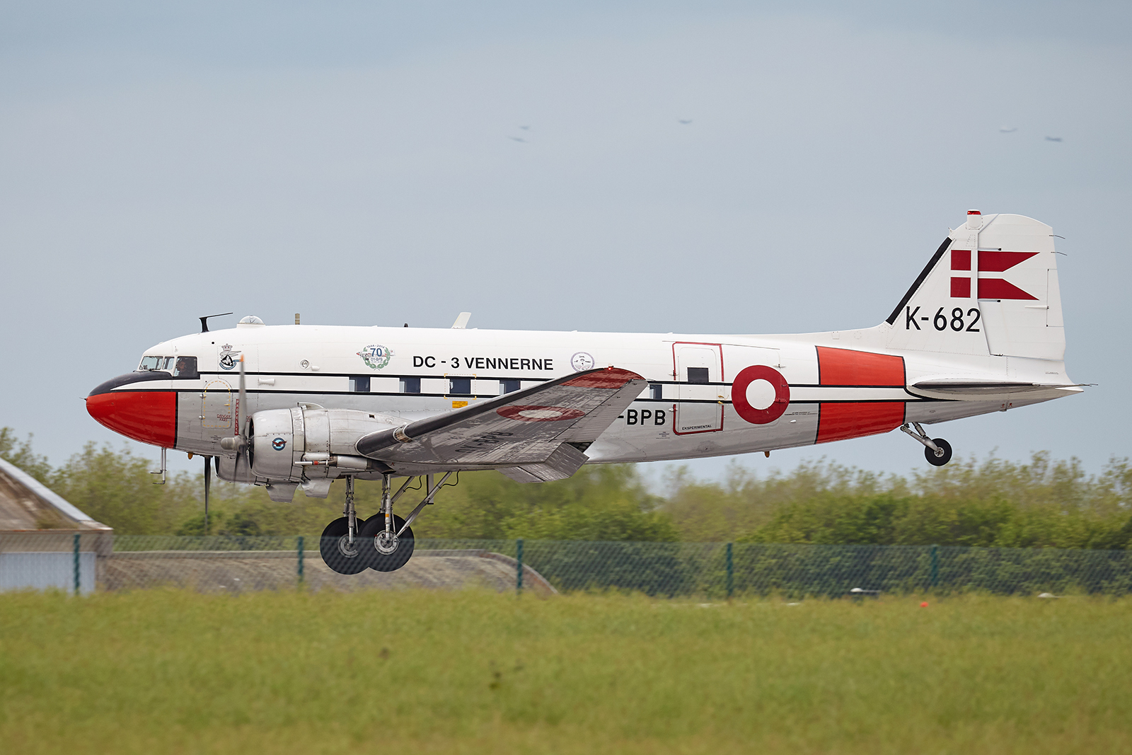 [05/06/2019] Caen Carpiquet (LFRK) : Daks over Normandy