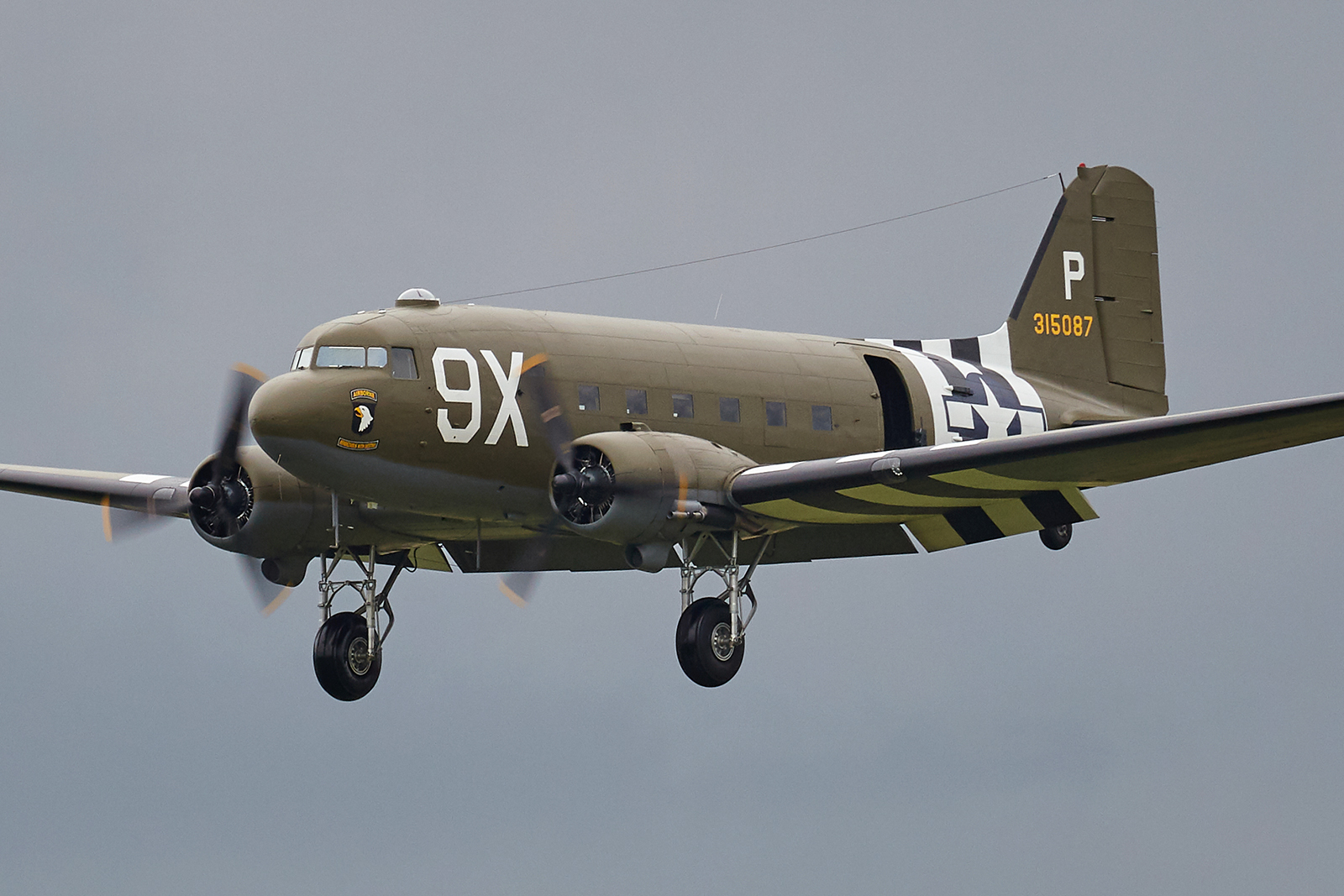 [05/06/2019] Caen Carpiquet (LFRK) : Daks over Normandy