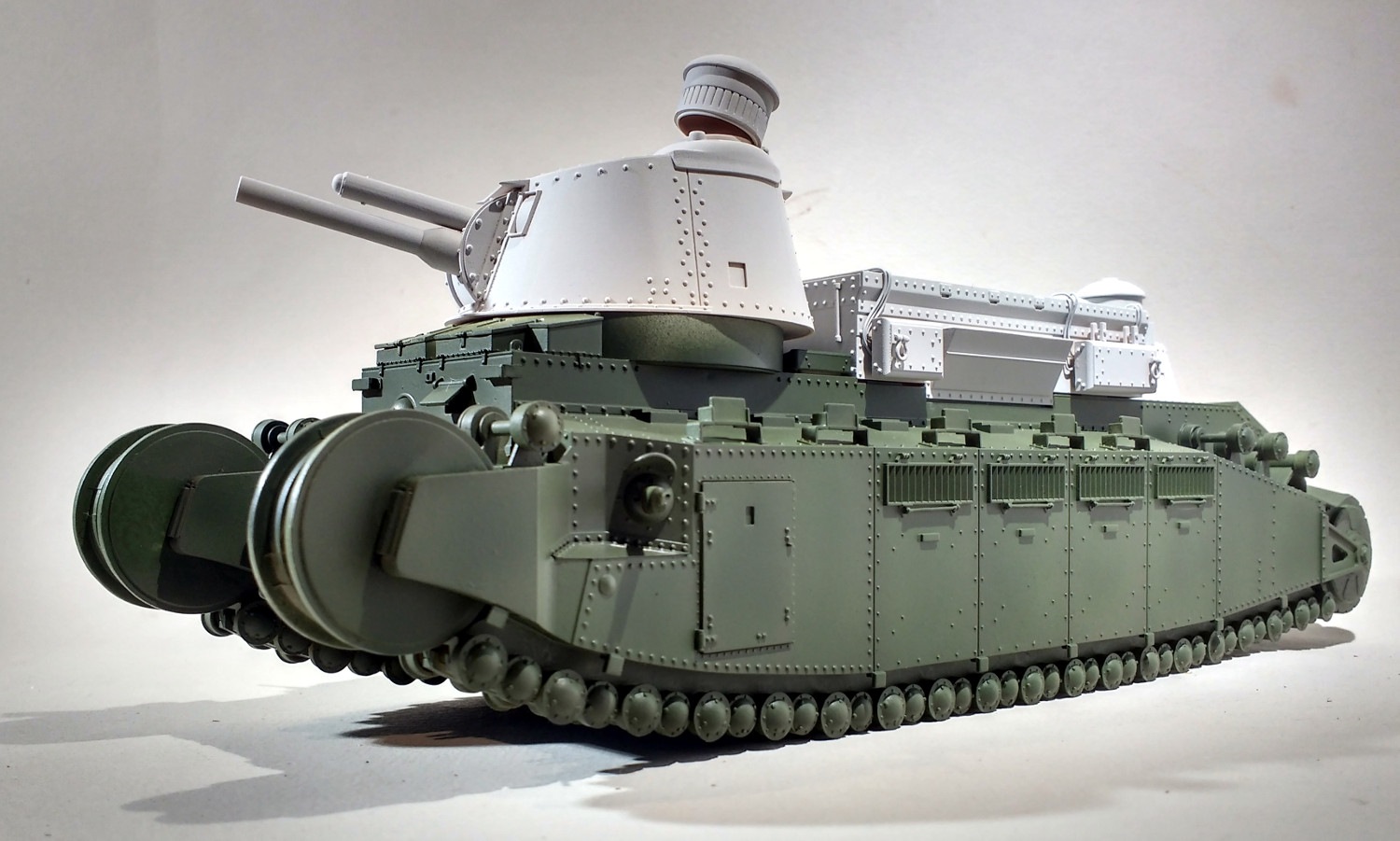 Un cuirassé terrestre : le char 2C de Meng au 1/35
