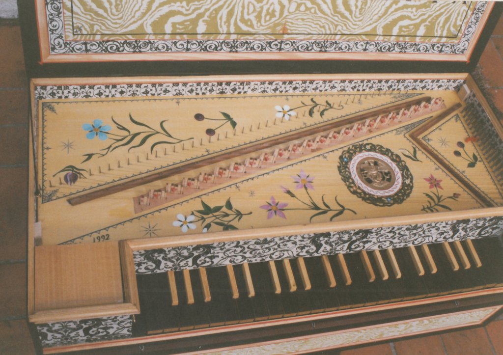 Fabrication d'instruments de musique anciens - Page 2