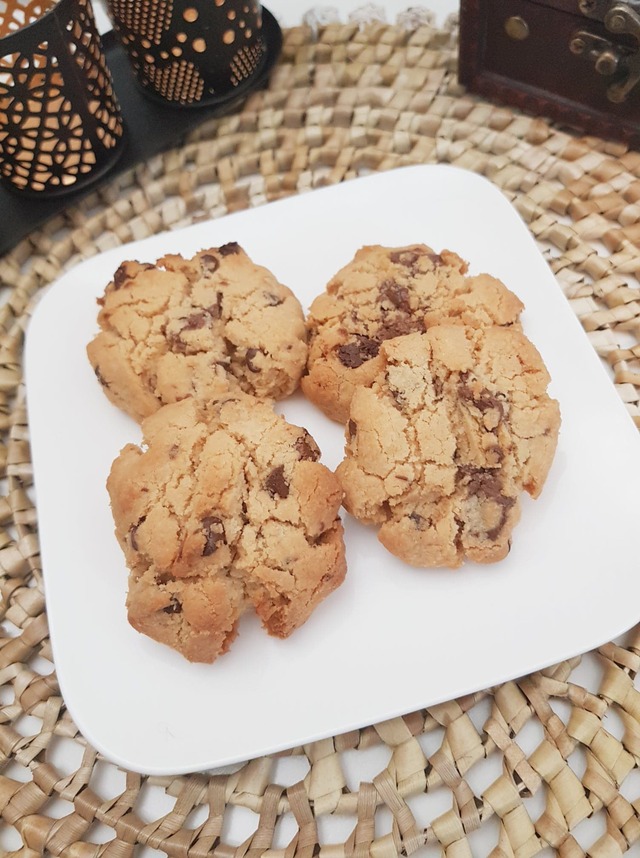 Cookies au Beurre de Cacahuètes et Pépites de Chocolat – L'élégance est ...
