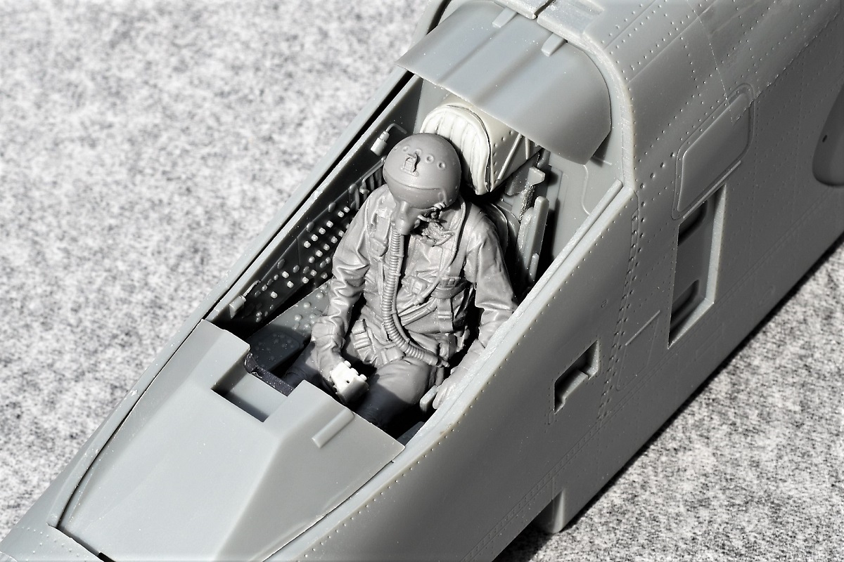 Modern russian seated pilot by Reedoak - Vendors Board - Large Scale Planes