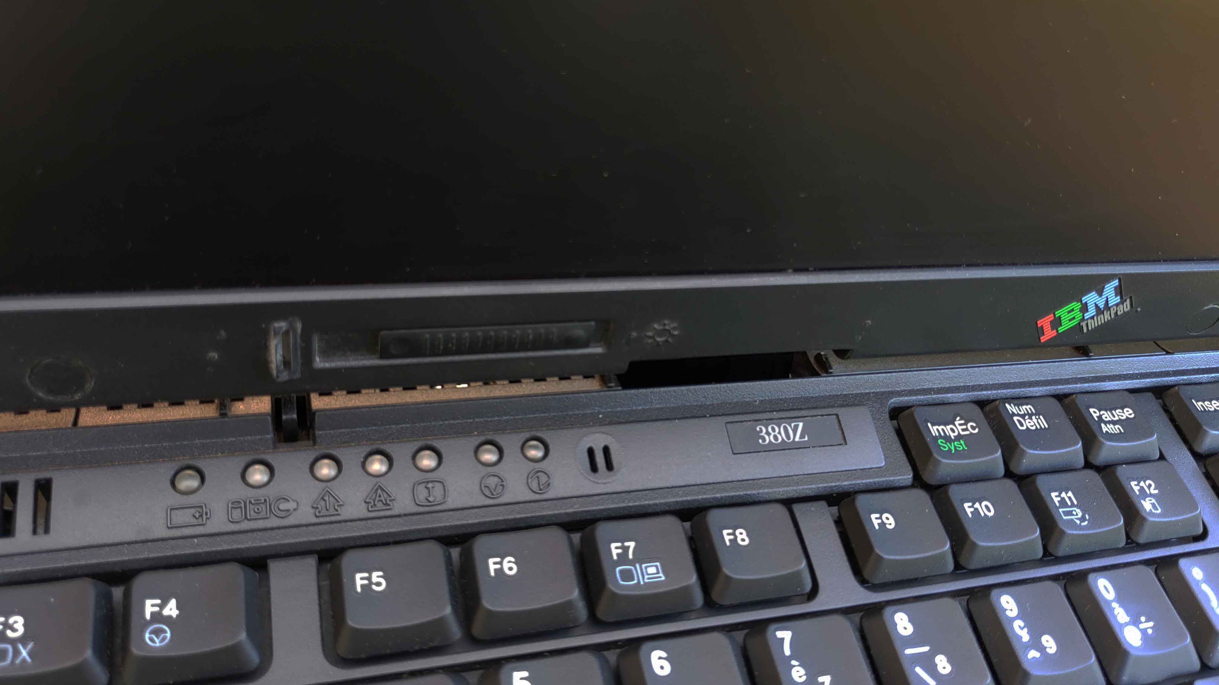 IBM Thinkpad 380Z - padlock boot \ VOGONS