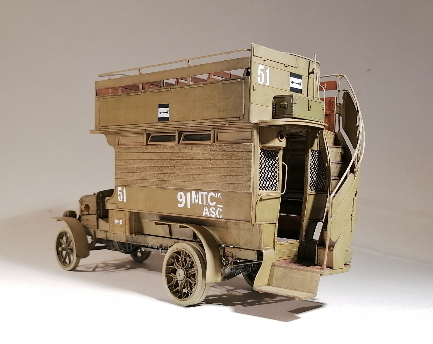 [MINIART] Le bus type B Réf 39001