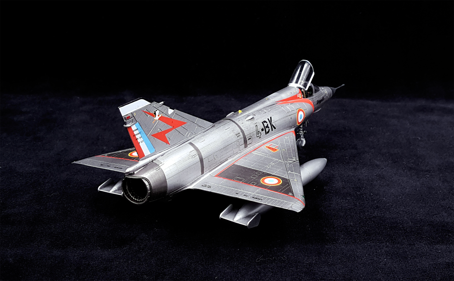 Mirage IIIE - Modelsvit - 1/72 - HyperScale Forums