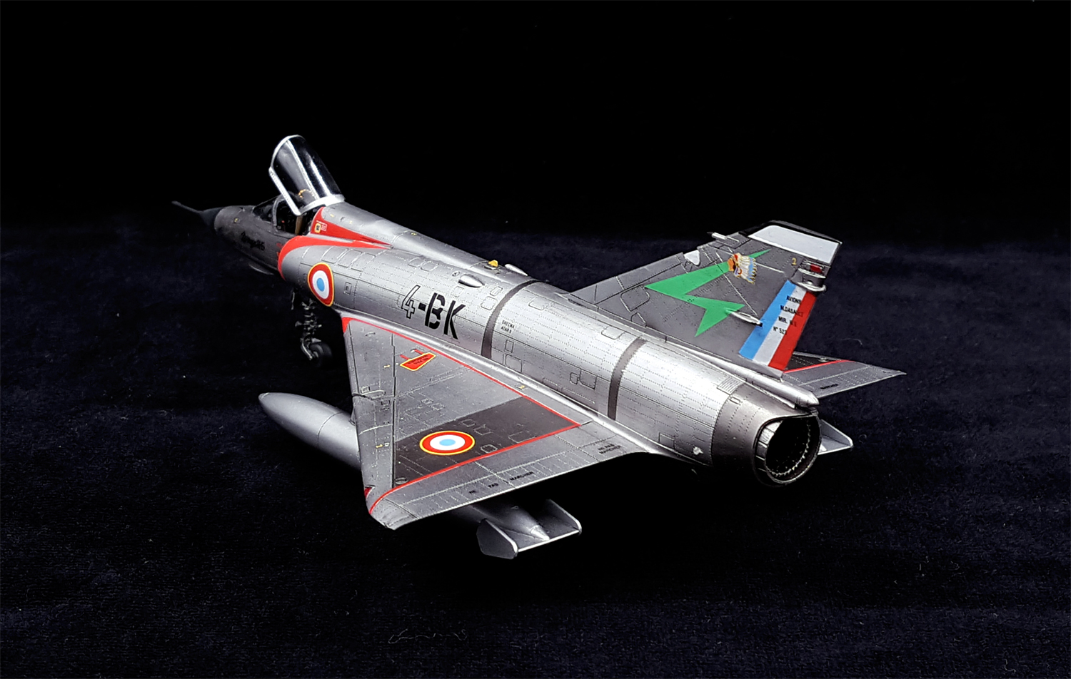 Mirage IIIE - Modelsvit - 1/72 - HyperScale Forums