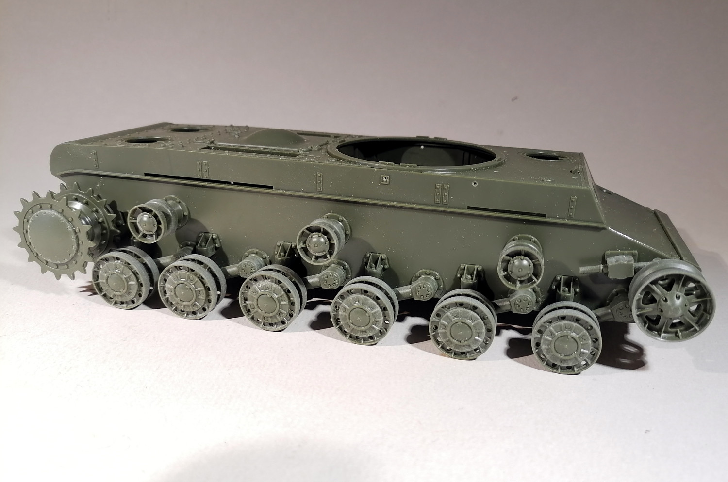 [TAMIYA - TRUMPETER] KV1 mod 41 précoce char lourd comparatif montage Réf 35372 et 00356