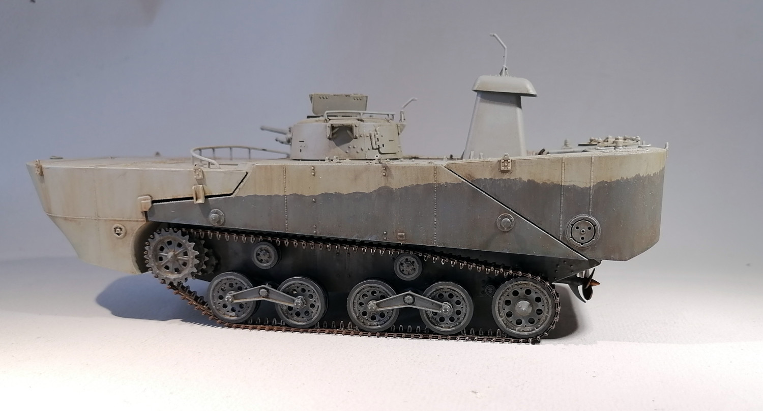 Le char amphibie japonais KA-MI, Dragon 1/35 - Page 2