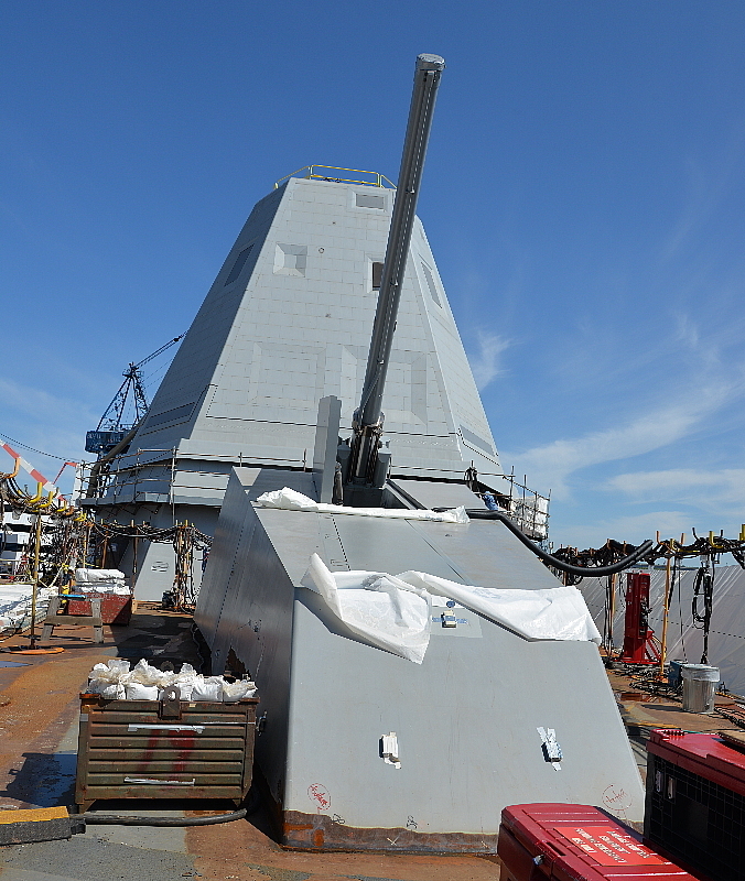 [US NAVY] Destroyers classe ZUMWALT DDG-1000