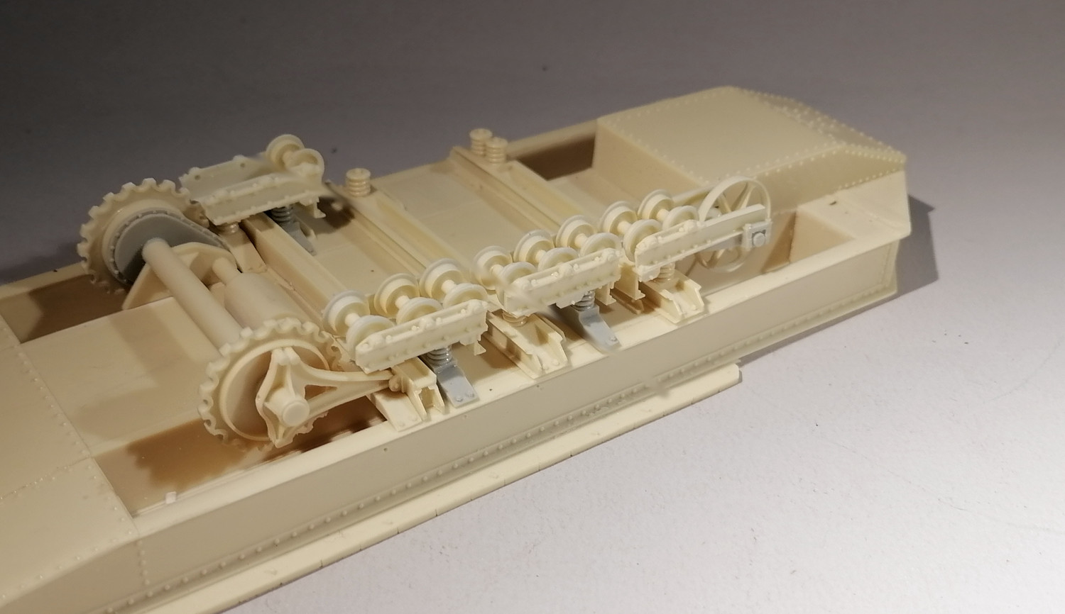 [U-MODELS] Tracteur porteur RENAULT FB Réf UM482