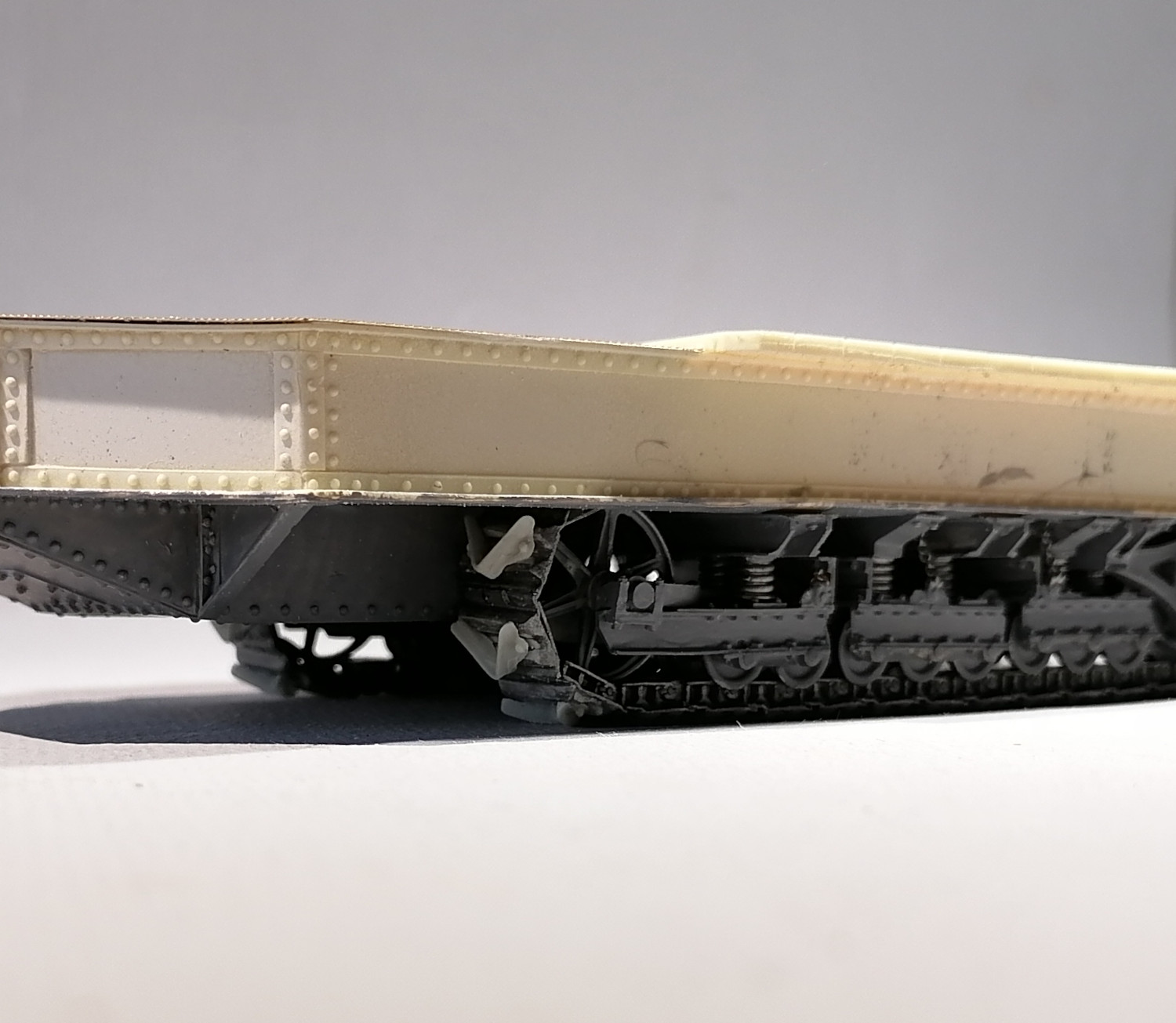 [U-MODELS] Tracteur porteur RENAULT FB Réf UM482