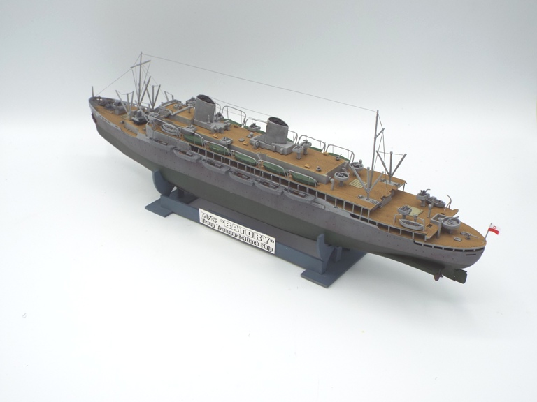 * 1/500 HMS Batory Mirage - Page 2