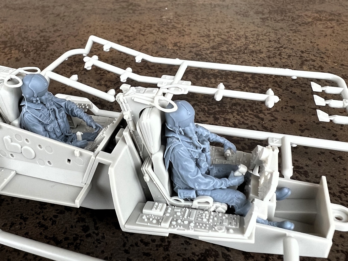 F-4J pilot & RIO in 1/32 scale by Reedoak - Vendors Board - Large Scale ...