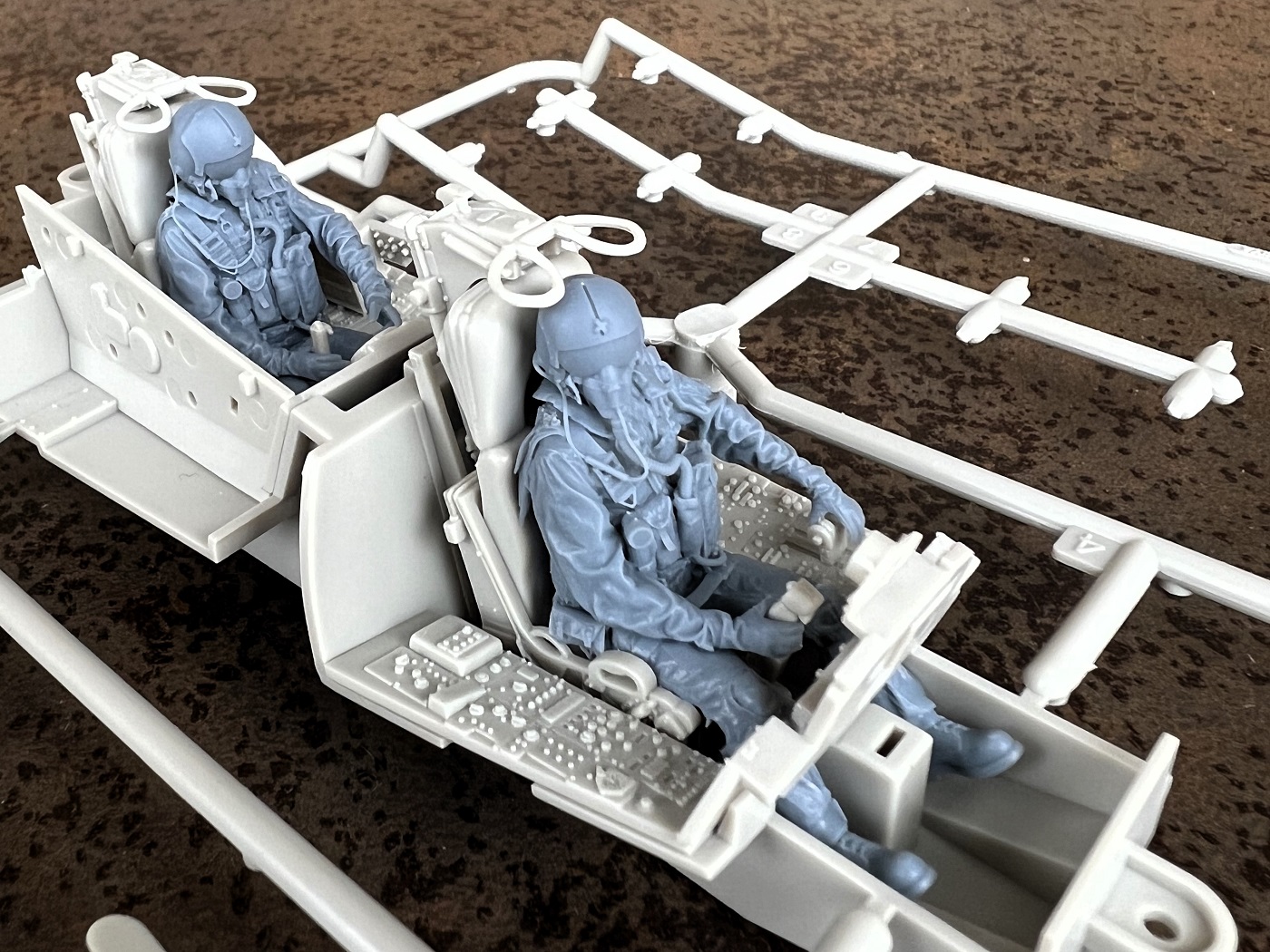 F-4J pilot & RIO in 1/32 scale by Reedoak - Vendors Board - Large Scale ...