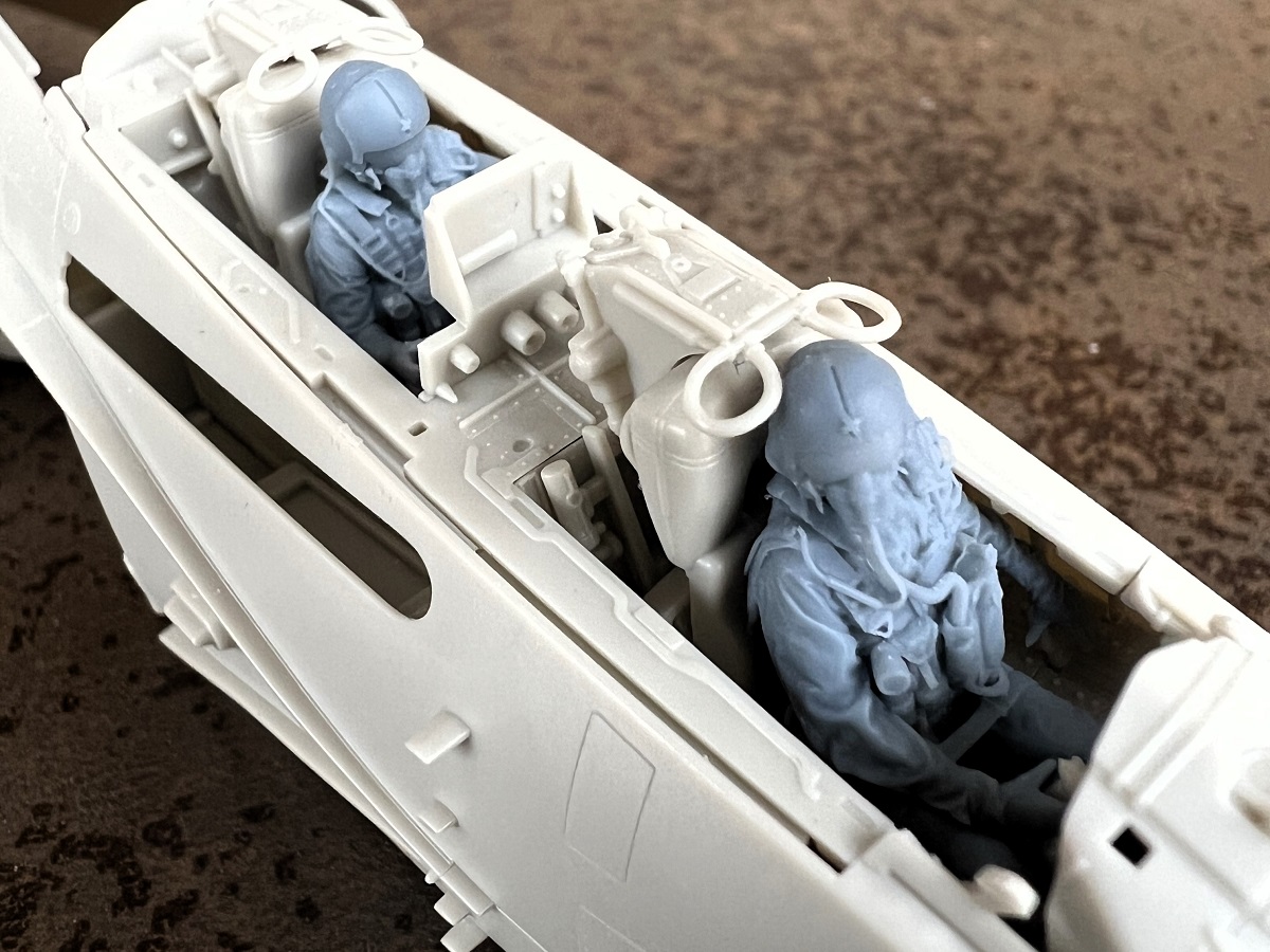 F-4J pilot & RIO in 1/32 scale by Reedoak - Vendors Board - Large Scale ...