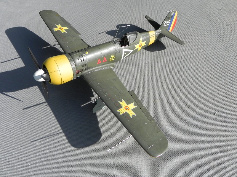 Hawker Hurricane et Hawker Typhoon - Ready for Inspection - Large Scale ...