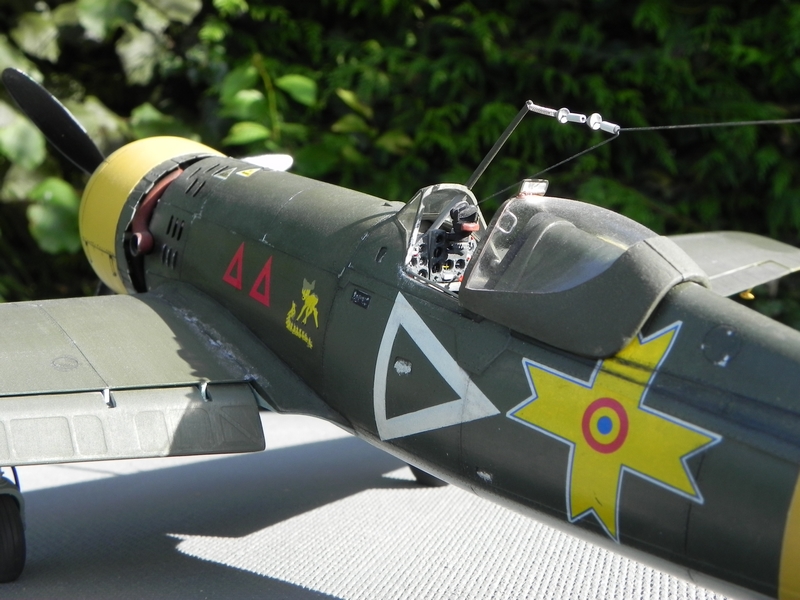 Hawker Hurricane et Hawker Typhoon - Ready for Inspection - Large Scale ...