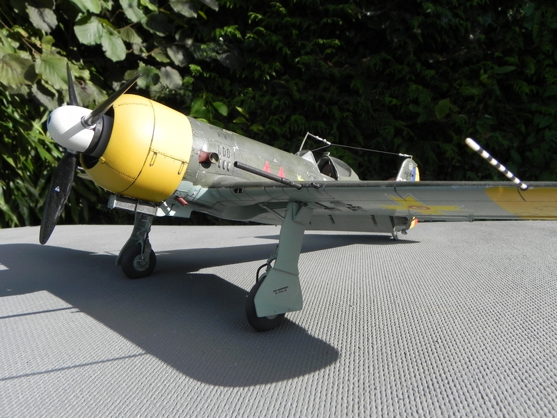 Hawker Hurricane et Hawker Typhoon - Ready for Inspection - Large Scale ...