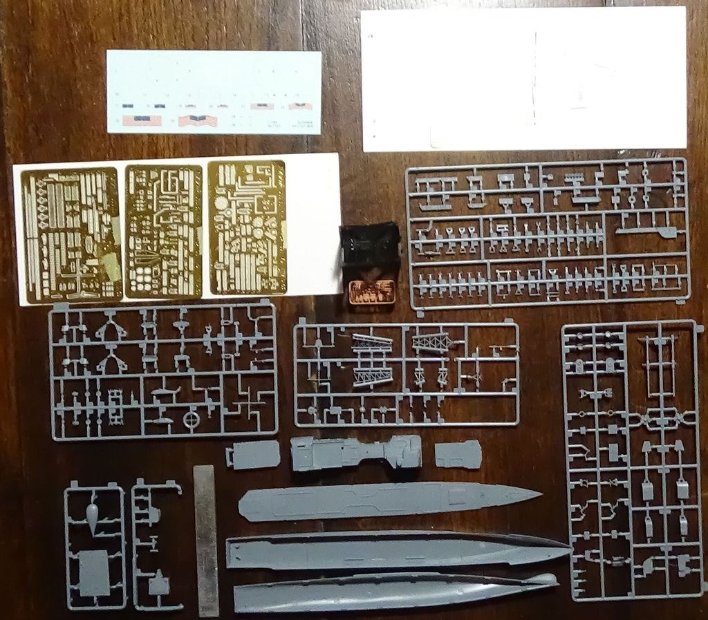 USS Bunker Hill CG-52 (1991), 1991, Flyhawk, Deluxe edition