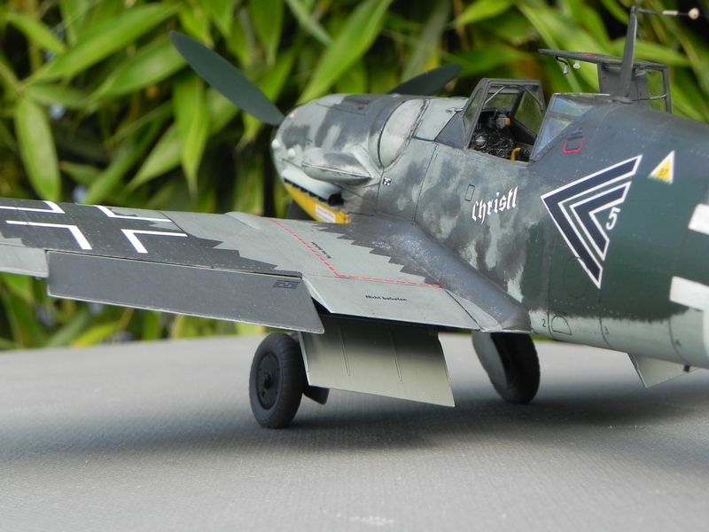 Bf 109 G6 Early version from Gerhard BARKHORN - Revell 1/32 - Ready for ...
